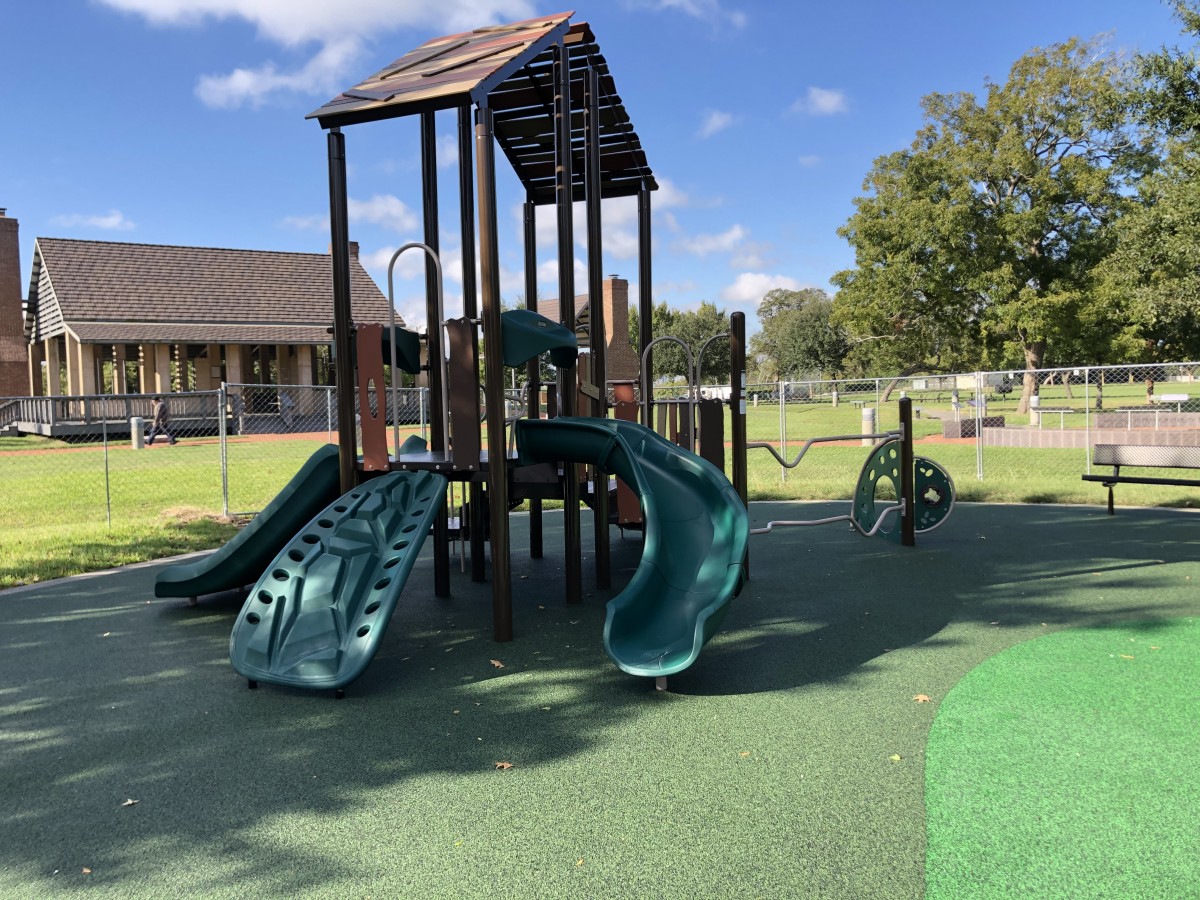 Commercial Playground Installation - Premier Outdoors